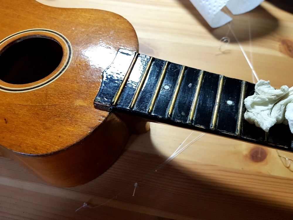 How to Repaint a Ukulele - Lawrence Art Supplies UK